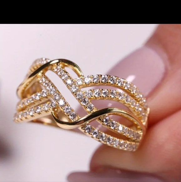 Jewelry | Gold Intertwined Design Ring 8 | Poshmark